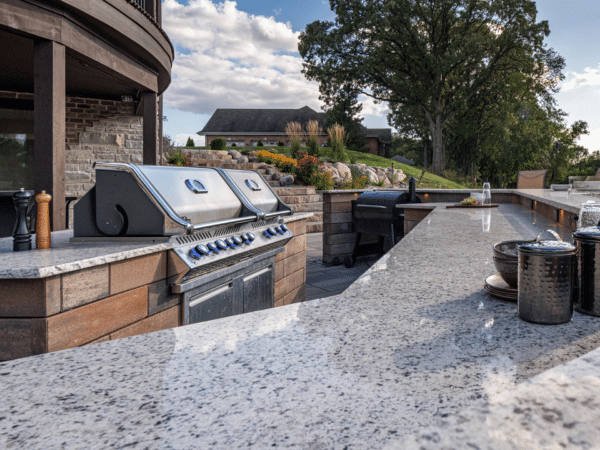 Top Outdoor Kitchen Ideas for the Spring | Lurvey - Lurvey Landscape Supply