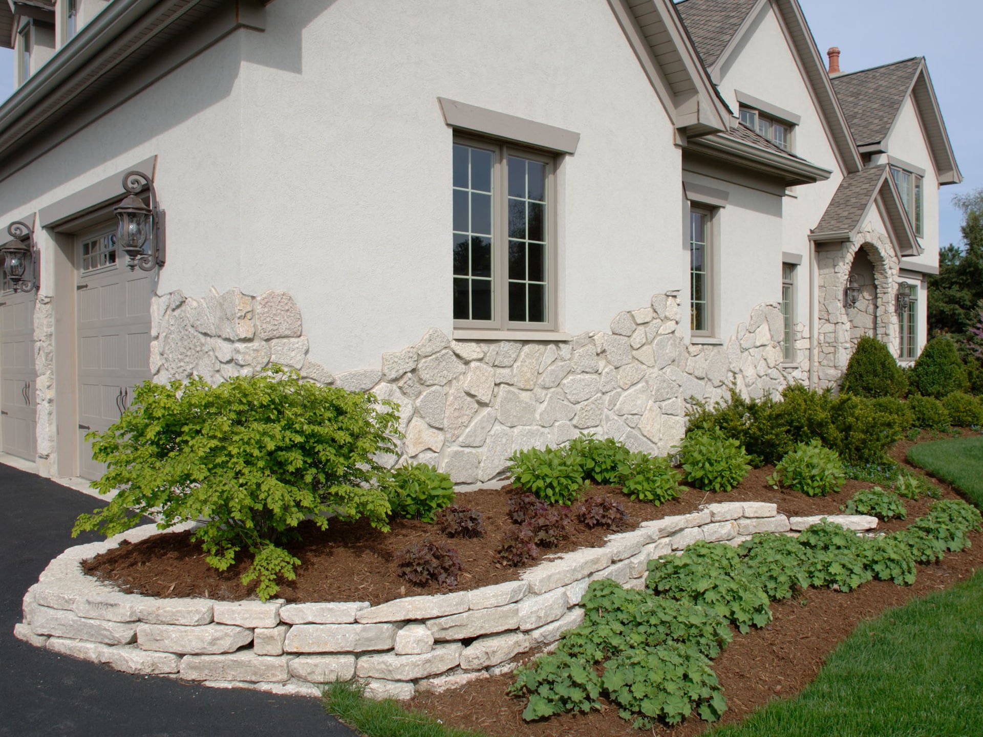 Tumbled Stone Haven - Lurvey Landscape Supply